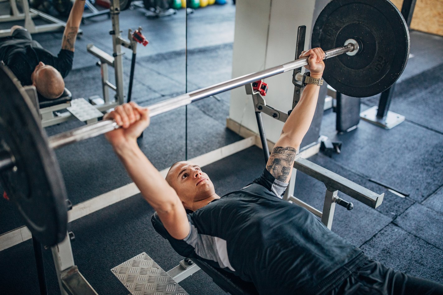 The Difference Between Compound and Isolation Exercises When Lifting